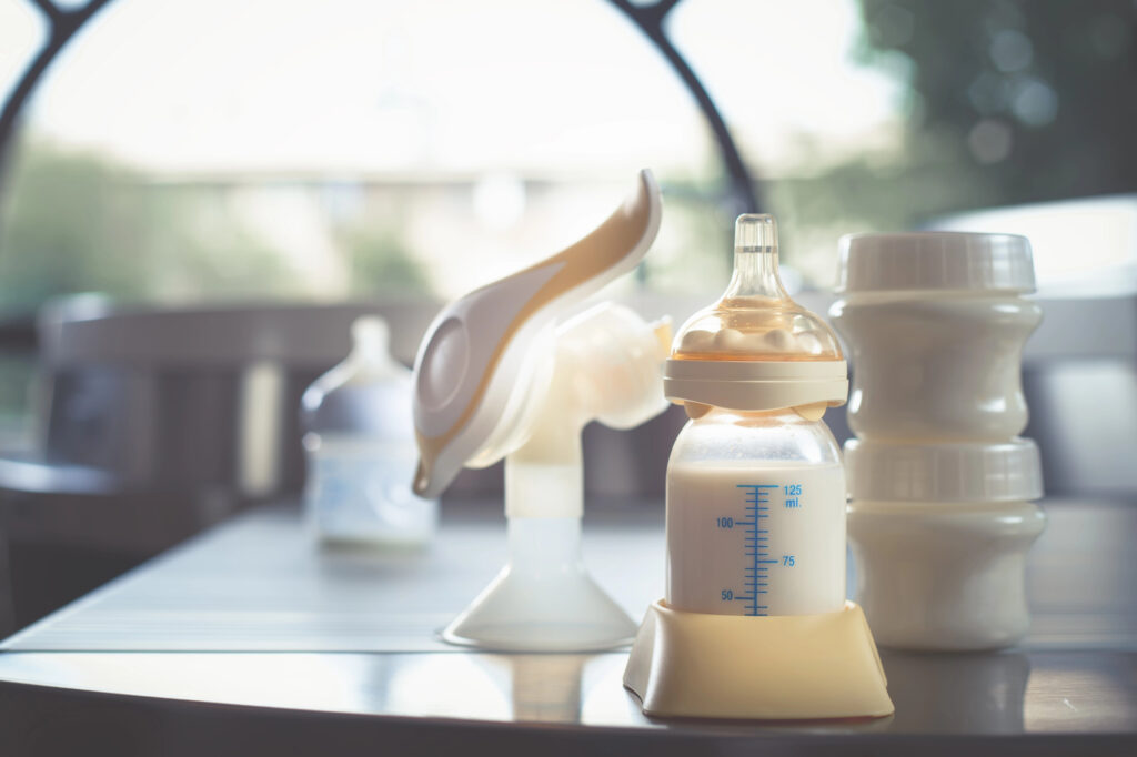 How Long Can Breast Milk Sit Out Safely - A Nation of Moms