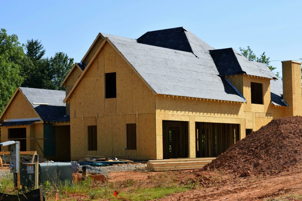 The Benefits of Hiring a Custom Home Builder Over Buying a Pre-Built ...
